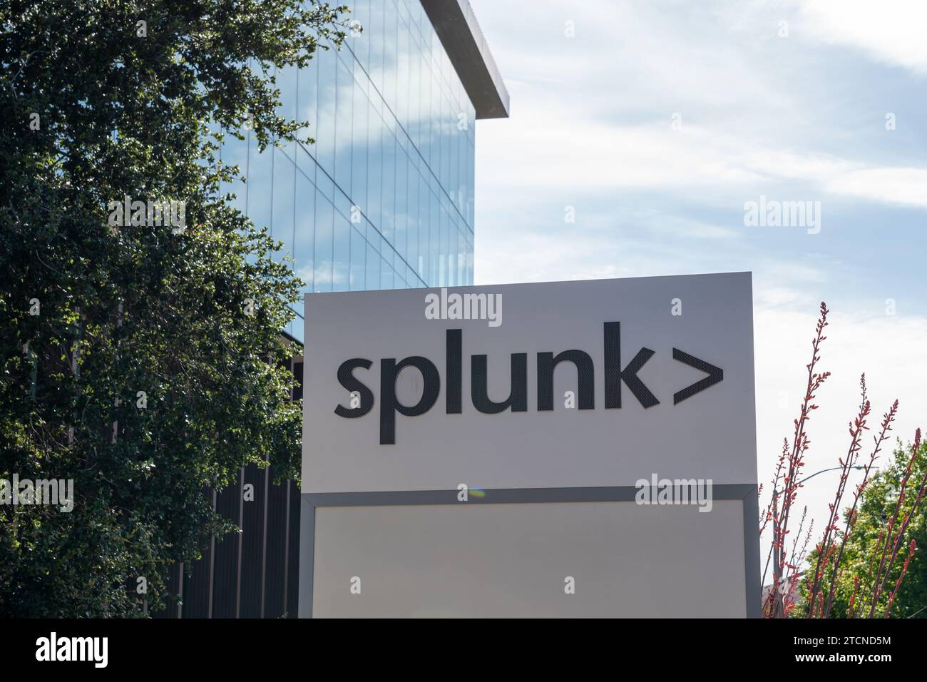Splunk hi-res stock photography and images - Alamy