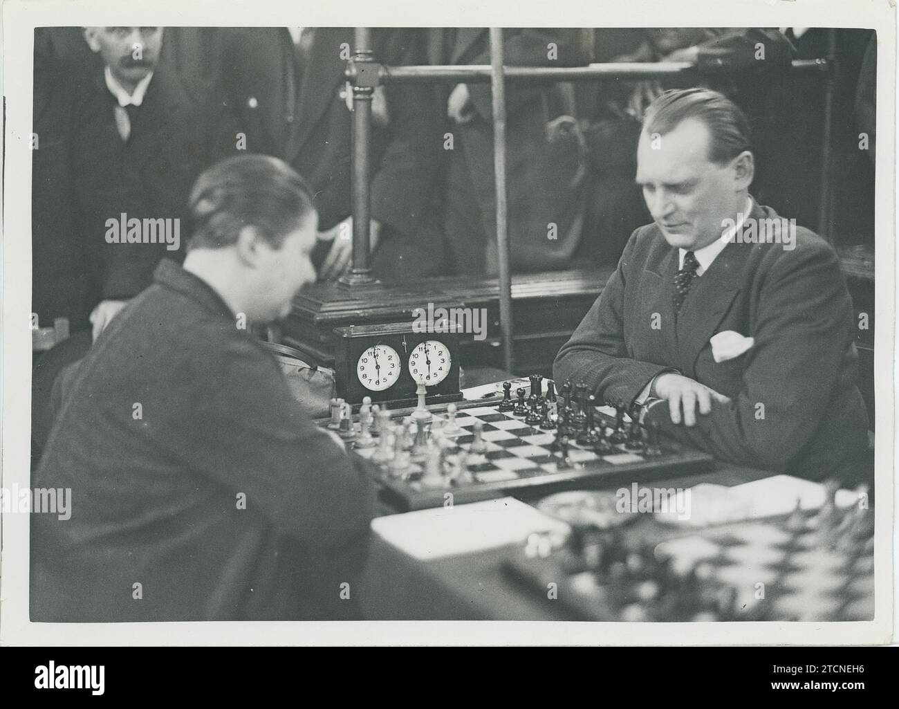 World chess champion hi-res stock photography and images - Alamy