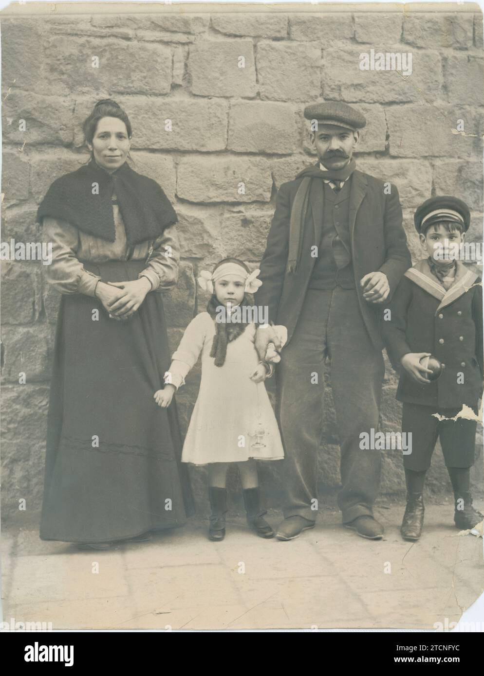 Barcelona, February 1912. Kidnapping of a girl in Barcelona. In the ...
