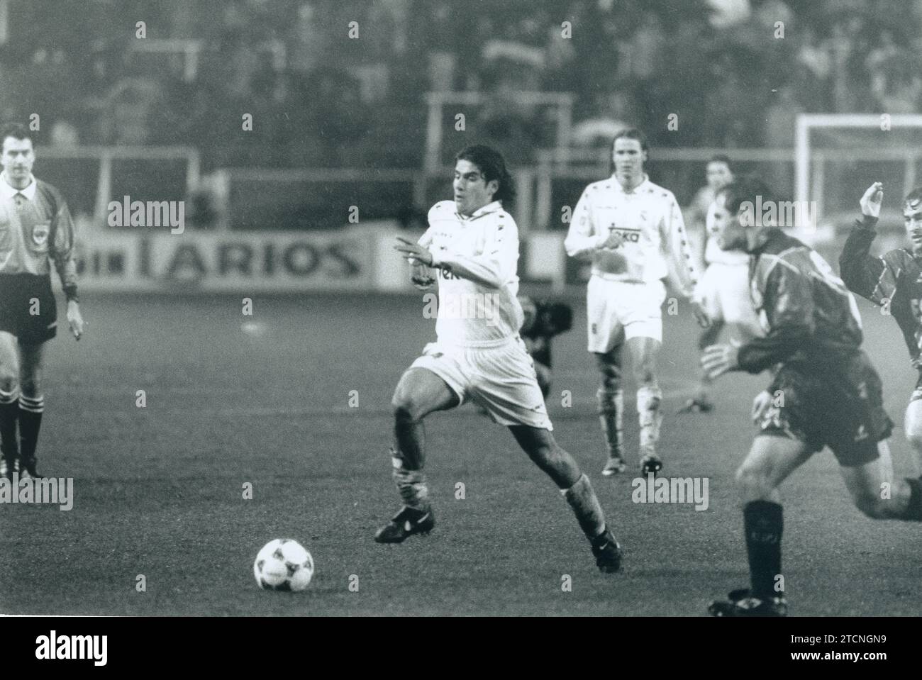 Fernando redondo futbolistas hi-res stock photography and images - Alamy