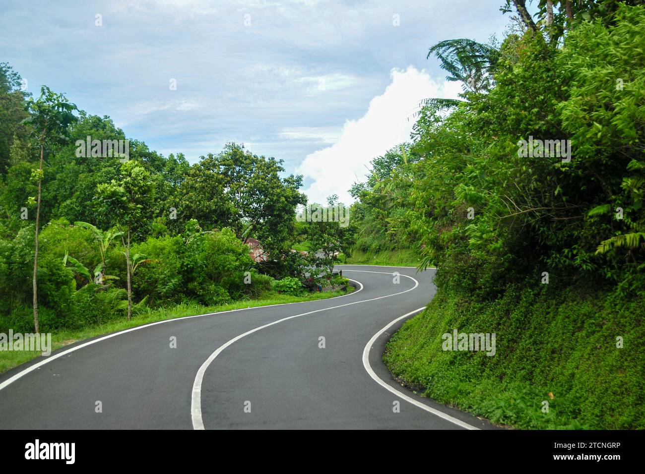 Asphalt direction winding road hi-res stock photography and images - Alamy