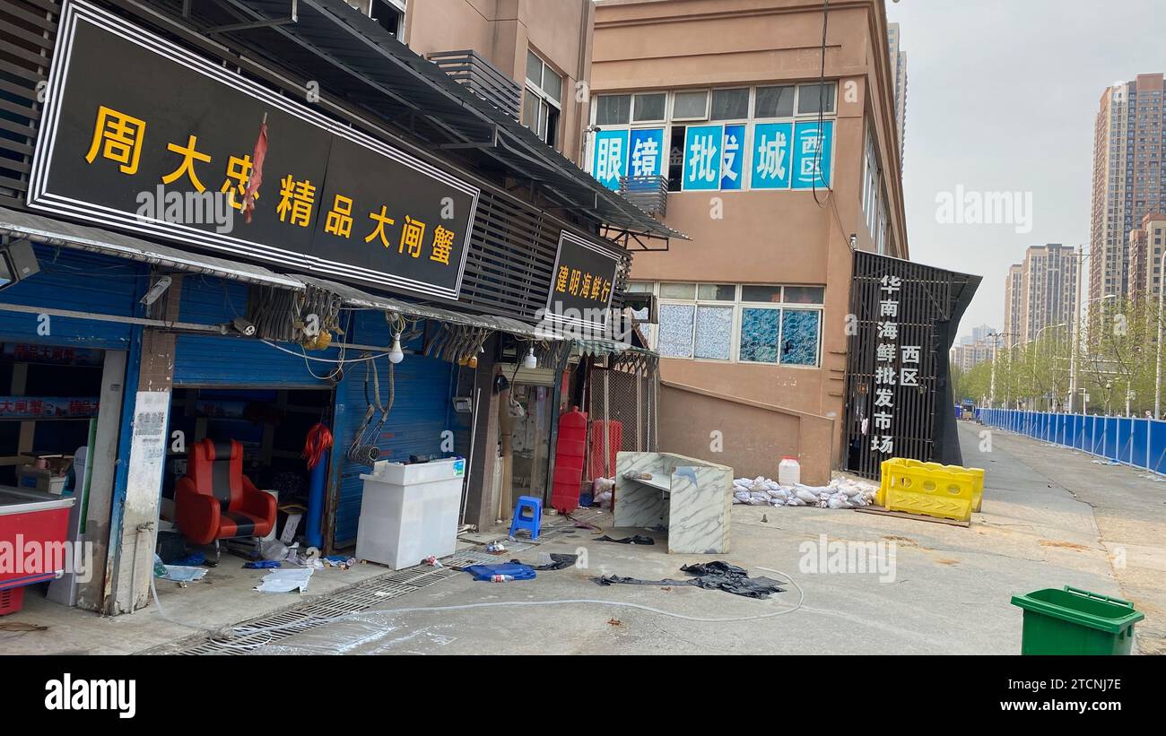 Huanan market wuhan hi-res stock photography and images - Alamy