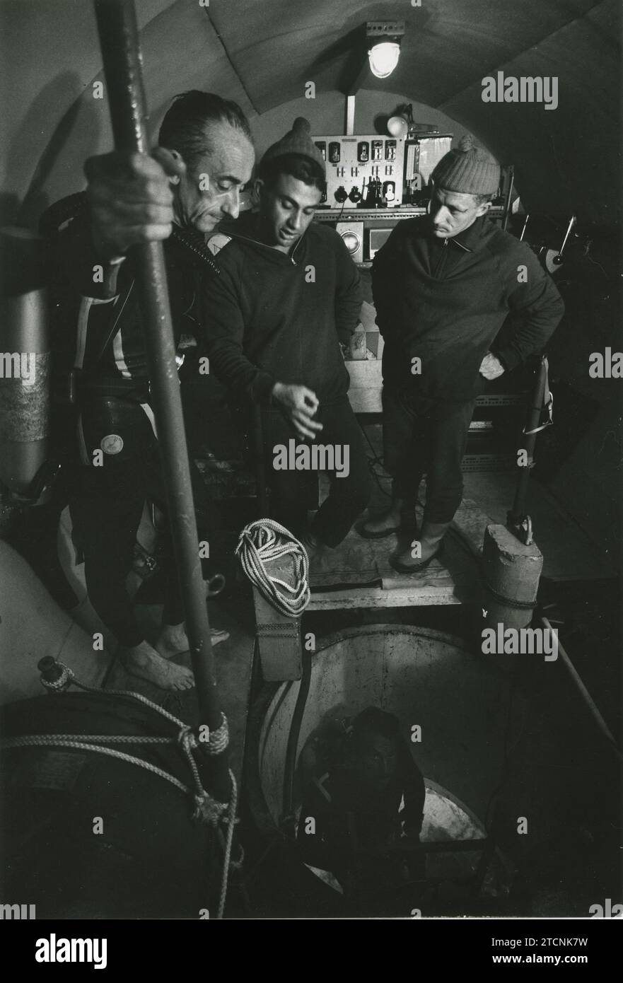 1962. Jacques Cousteau's Operation Diogenes, in which divers Wesly and ...