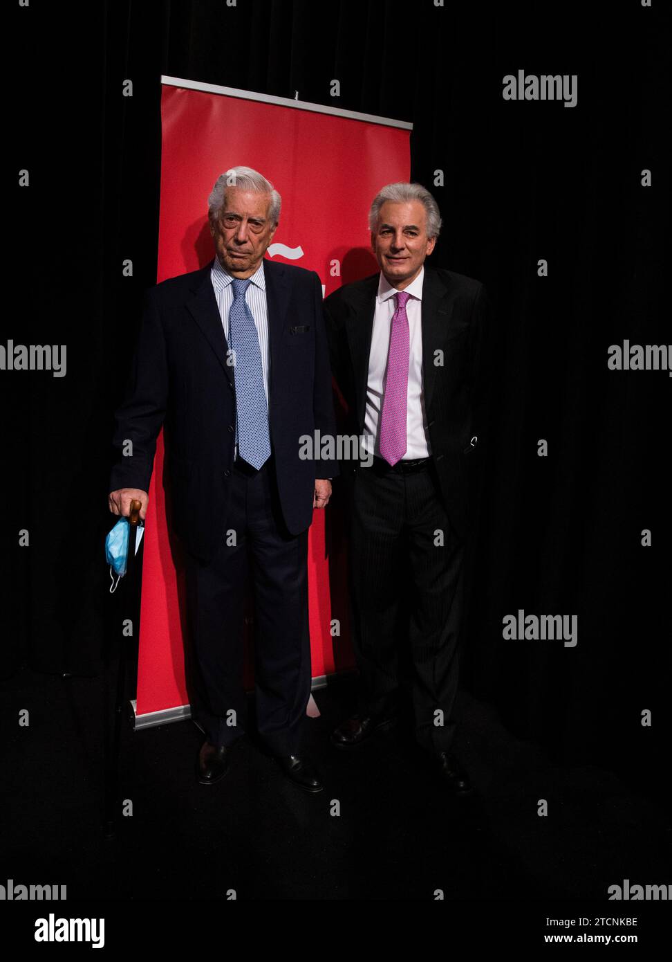 Mario vargas llosa 2020 hi-res stock photography and images - Alamy