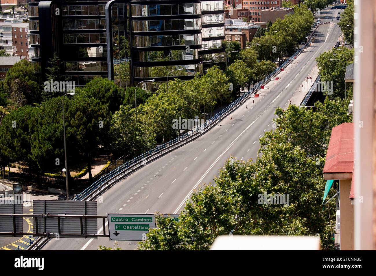 Madrid, 07/11/2020. Closure of the Joaquín Costa bridge, which will be ...