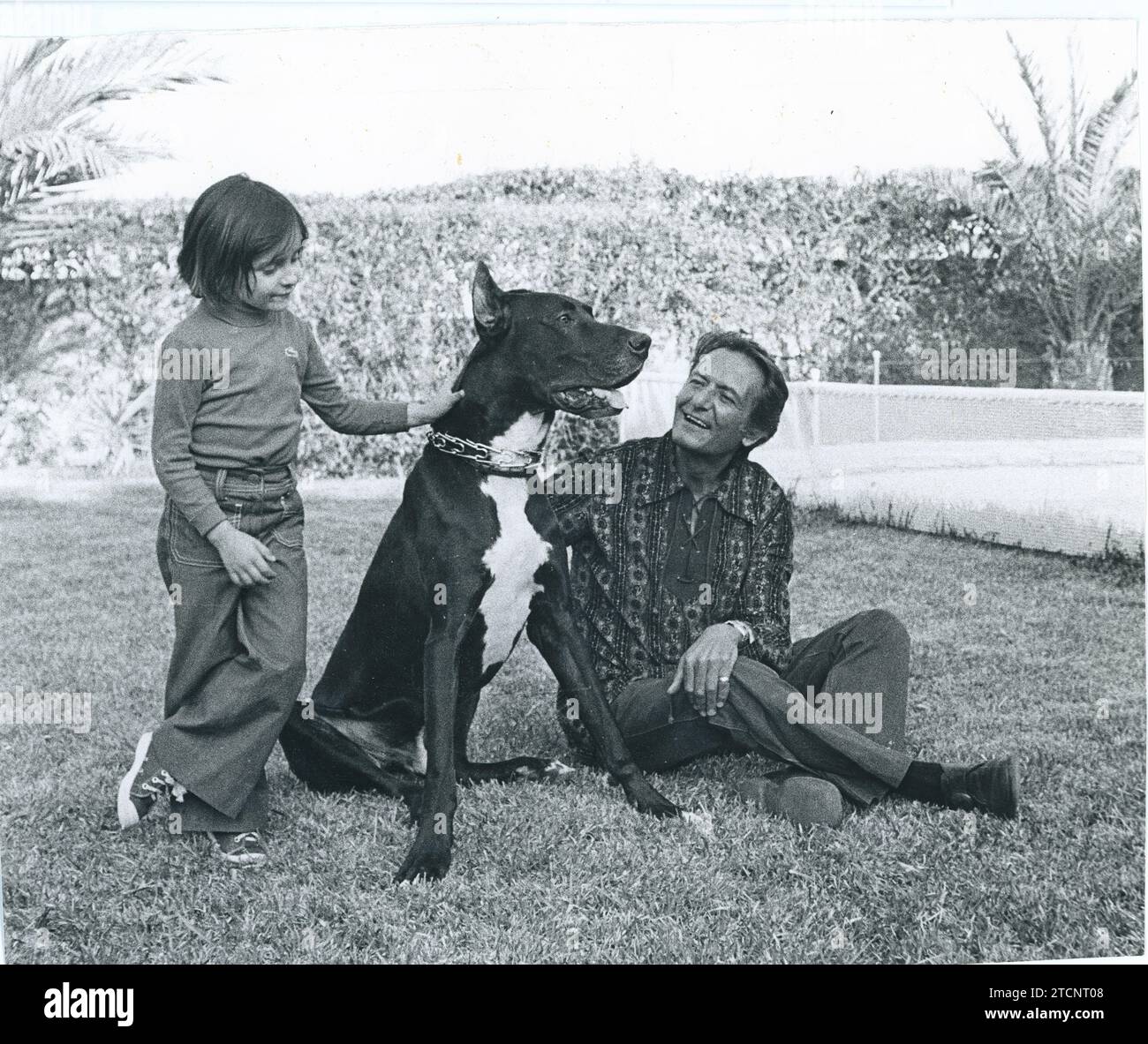 Playa de San Juan (Alicante), May 1973. The actor Alberto Closas poses ...