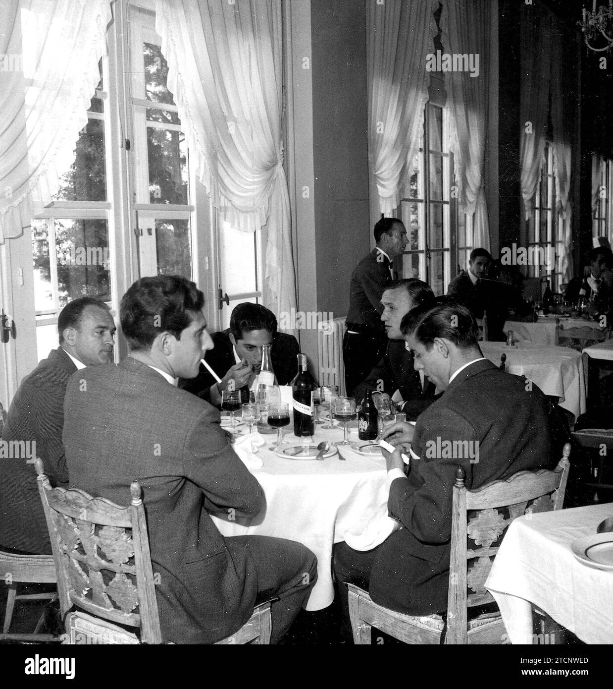 Alfredo di stefano 1957 Black and White Stock Photos & Images - Alamy