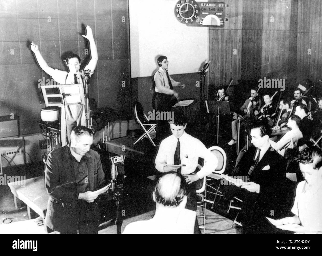 NY. 10/30/1938. Broadcasts of the radio program "The War of the Worlds ...