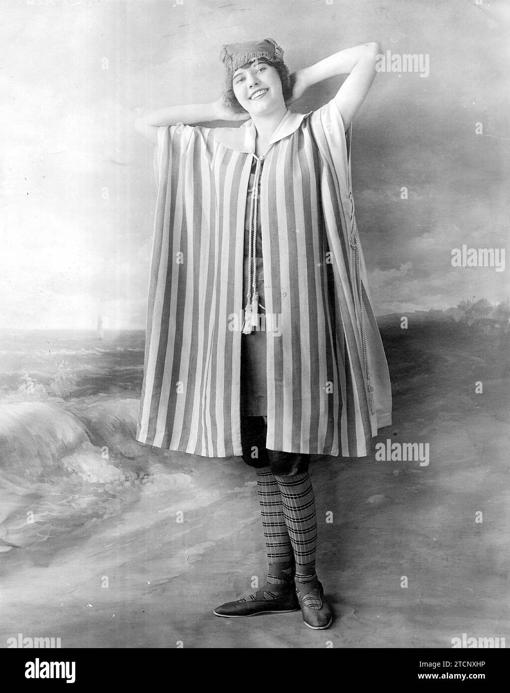 06/30/1921. Swimsuit and cape, for Ladies. Arnold Model. Credit: Album ...