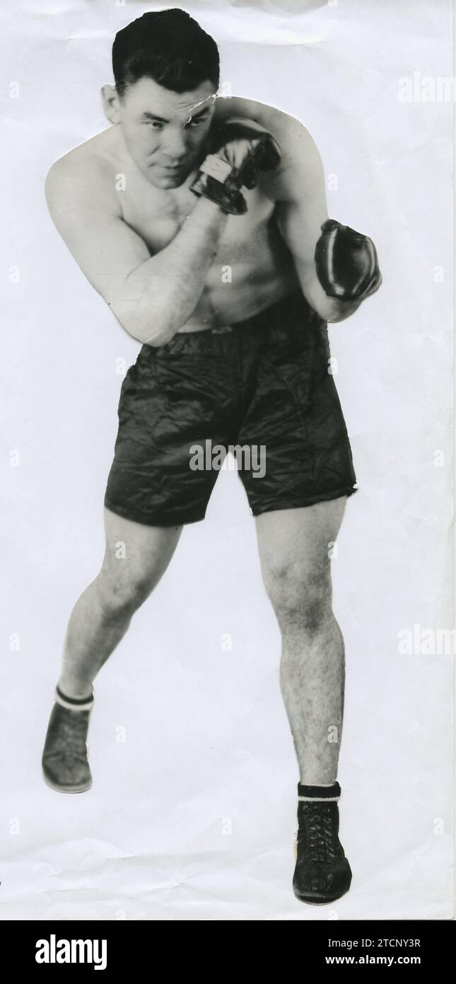 1930 (CA.). The Basque boxer practicing one of his punches. Credit ...