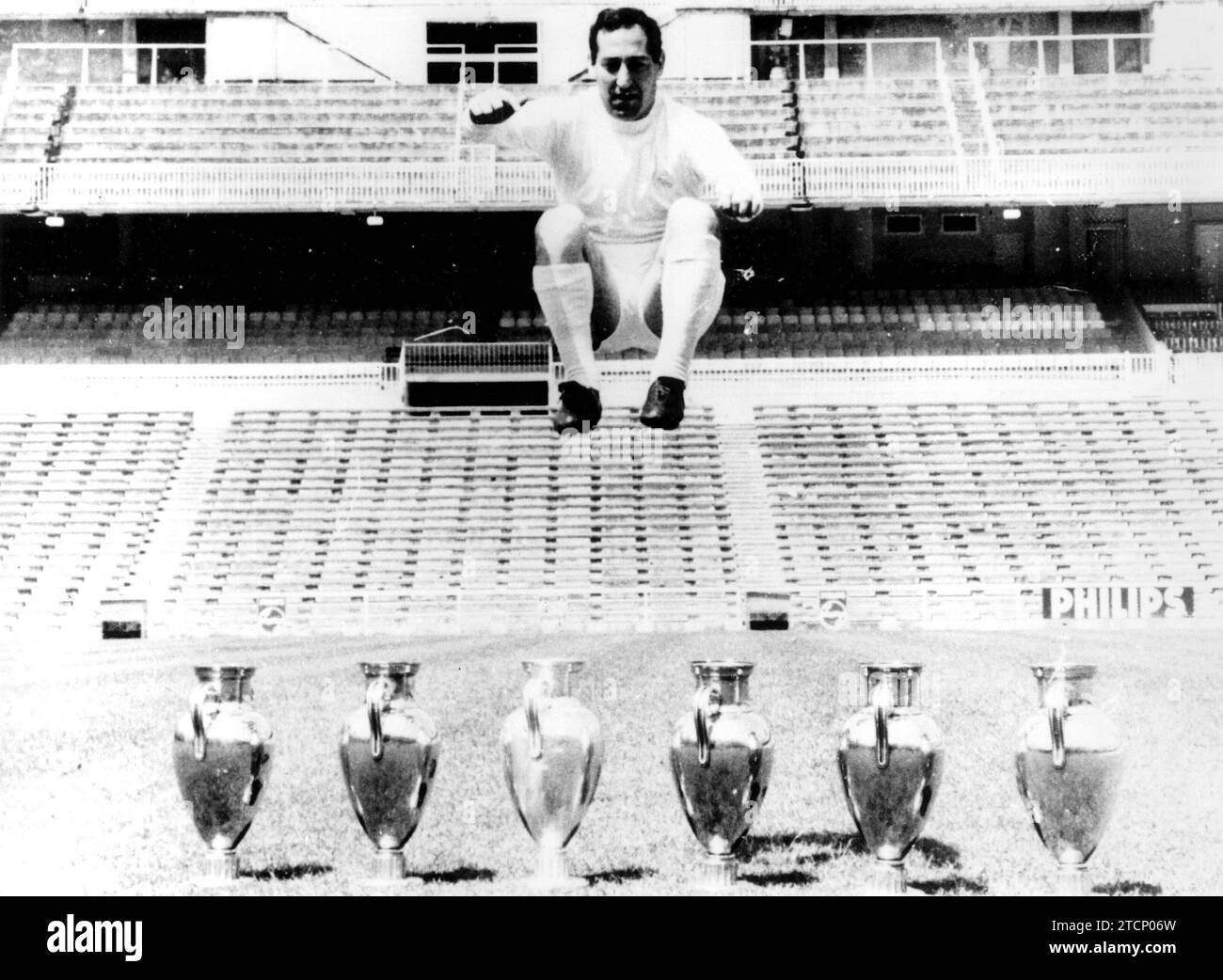 Madrid, 1966. Francisco Gento with the 6 European Cups he won in his ...