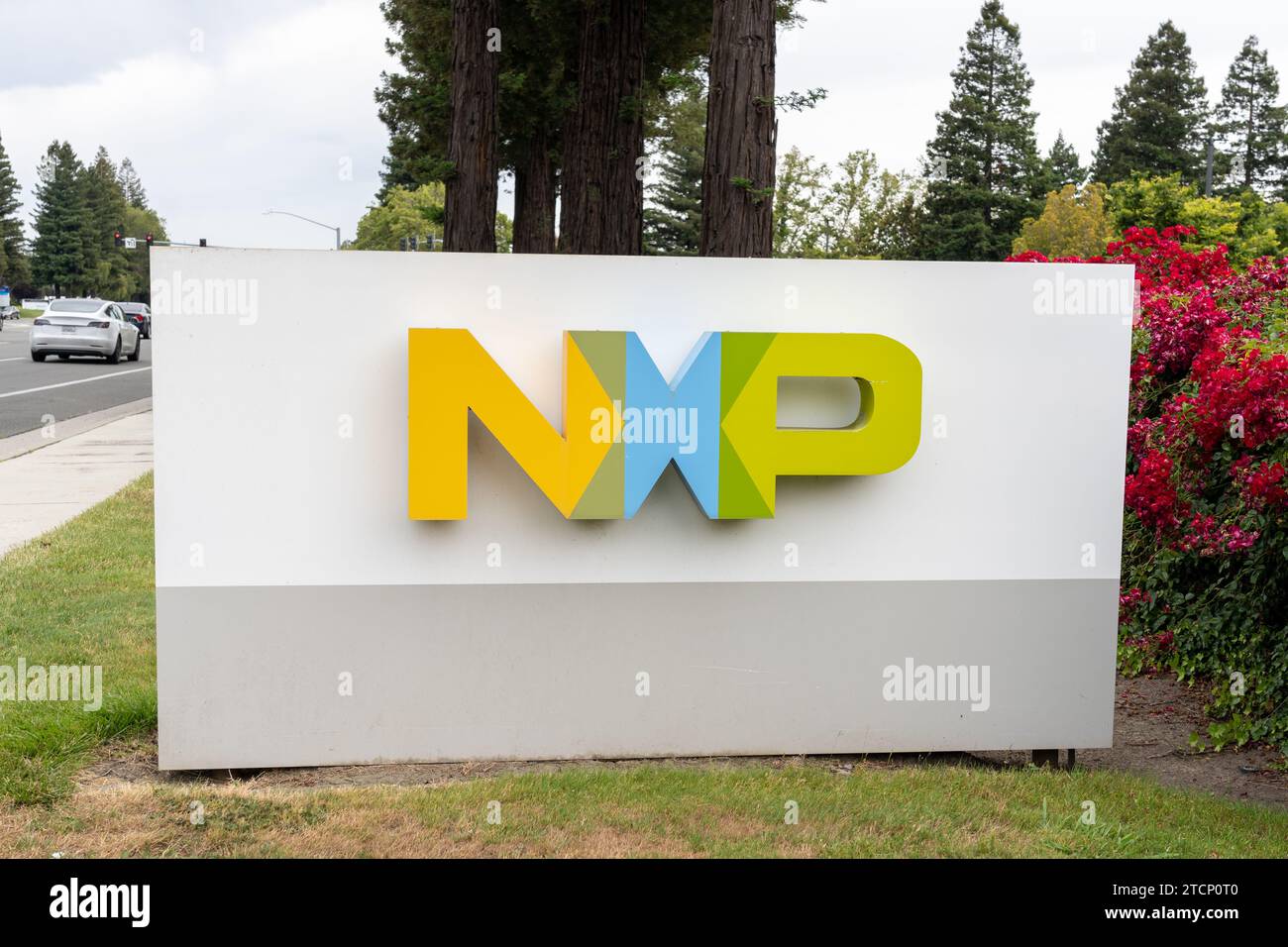 Nxp business company logo hi-res stock photography and images - Alamy