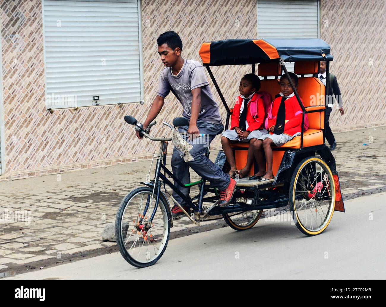Africa school children cycle hi-res stock photography and images - Alamy