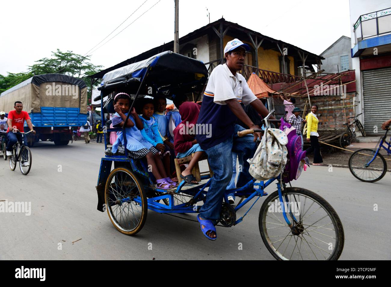 Africa school children cycle hi-res stock photography and images - Alamy