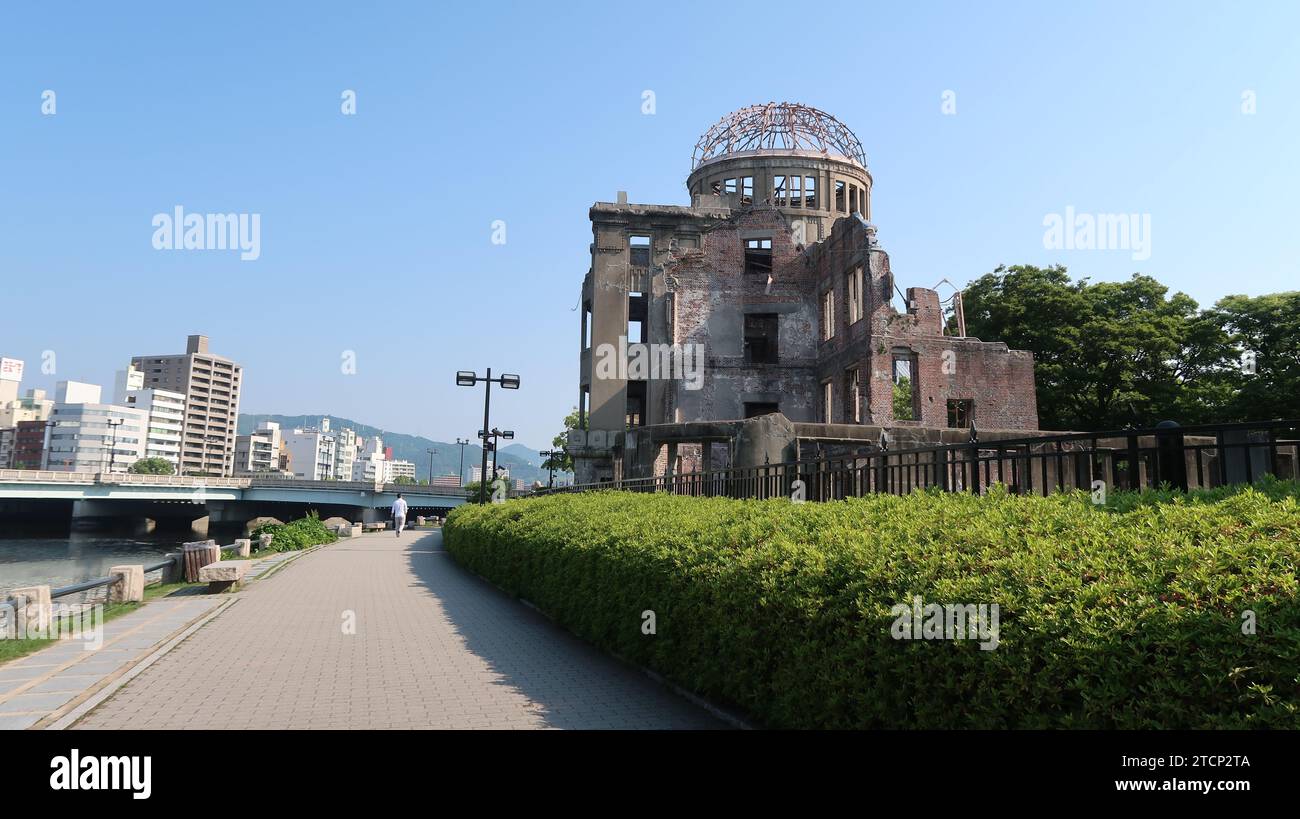 various images from a trip to Tokyo and hiroshima featuring food ...