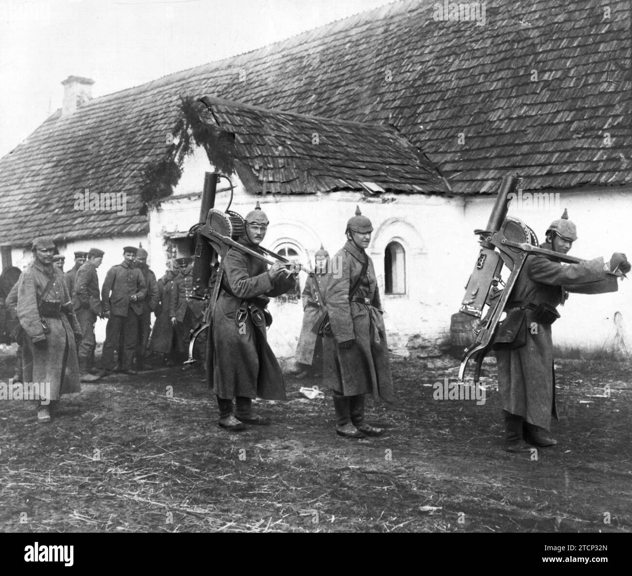 05/31/1915. Back from the Trenches. German Soldiers of a Machine Gun ...