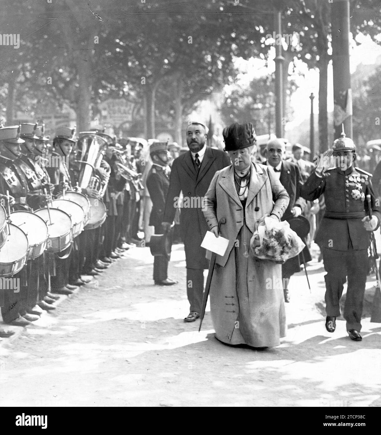 06/30/1913. The journey of the Infanta. HRH the Infanta Doña Isabel ...