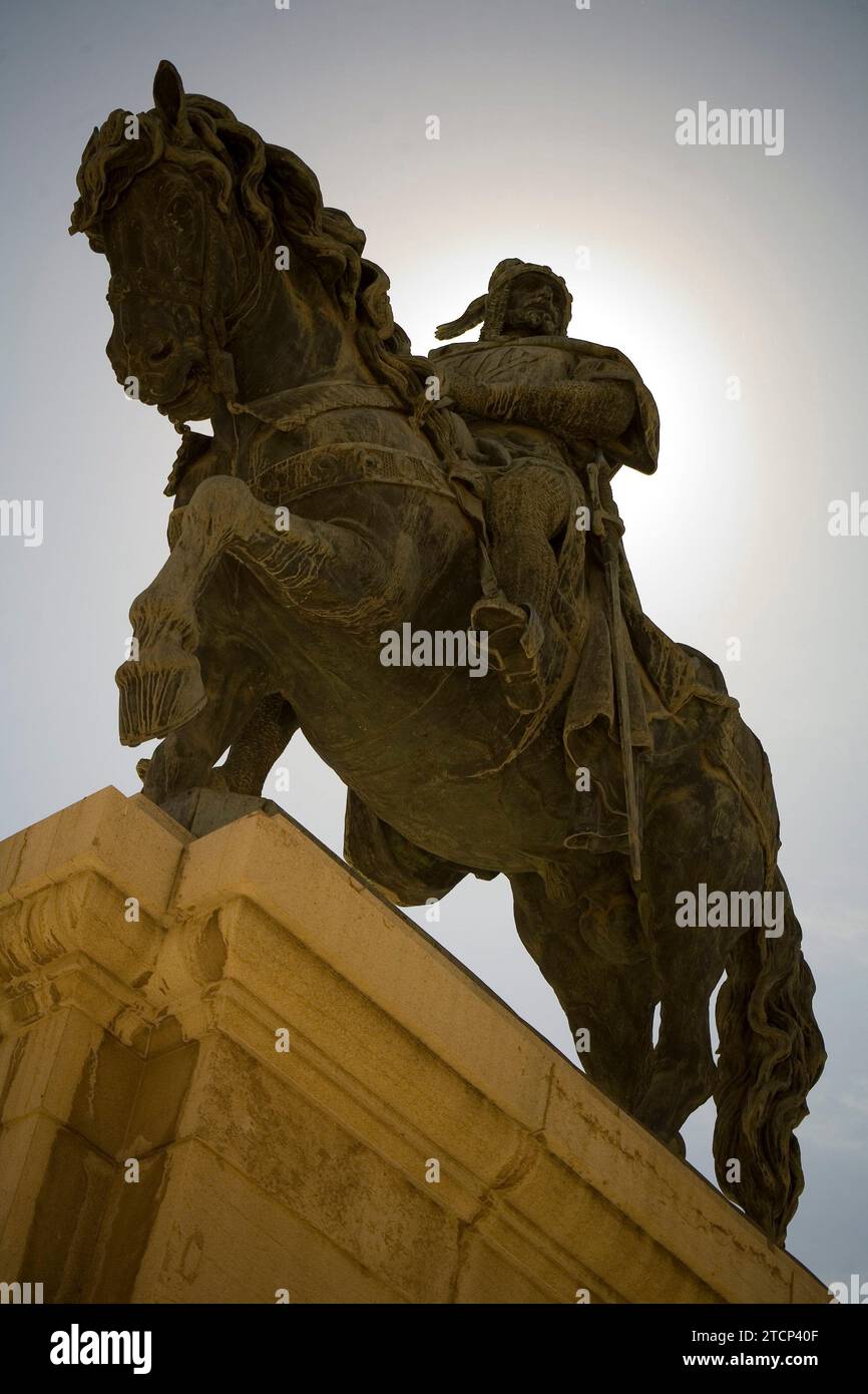 Valencia, 06/10/2006. Equestrian statue of King James I. Photo: Mikel ...