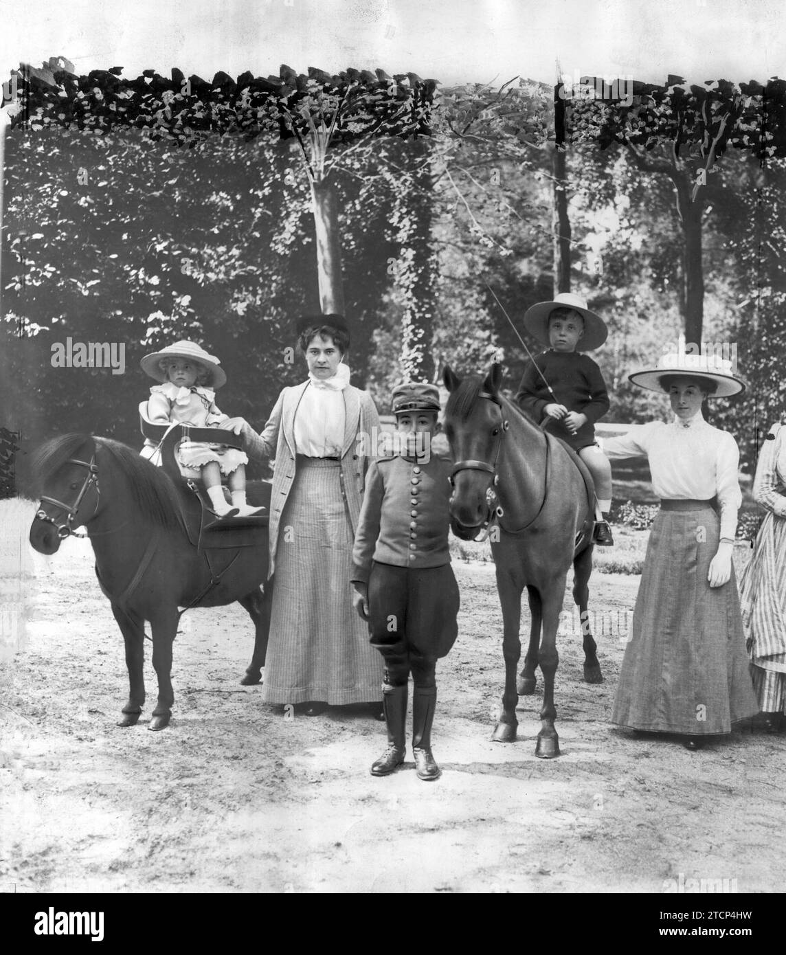 06/30/1912. The walk of the Children of the Kings of Spain. Ss.Aa.Rr ...