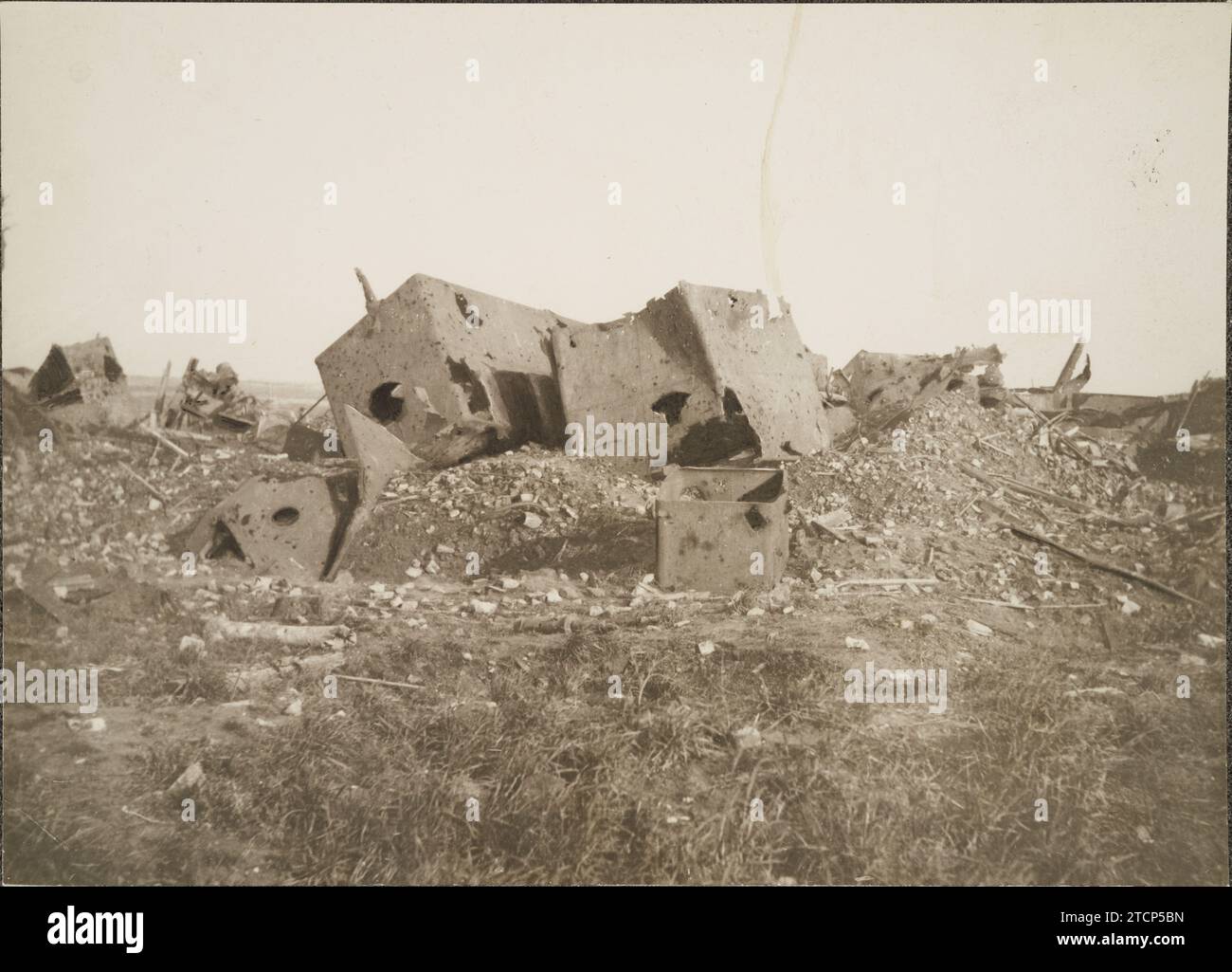 Souchez 1916 hi-res stock photography and images - Alamy