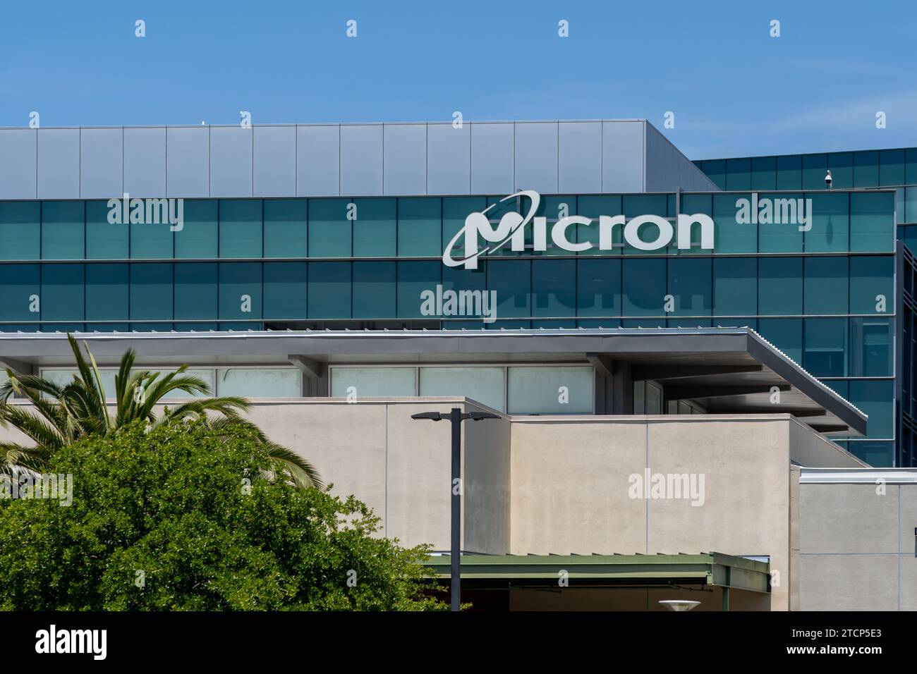 Micron building hi-res stock photography and images - Alamy