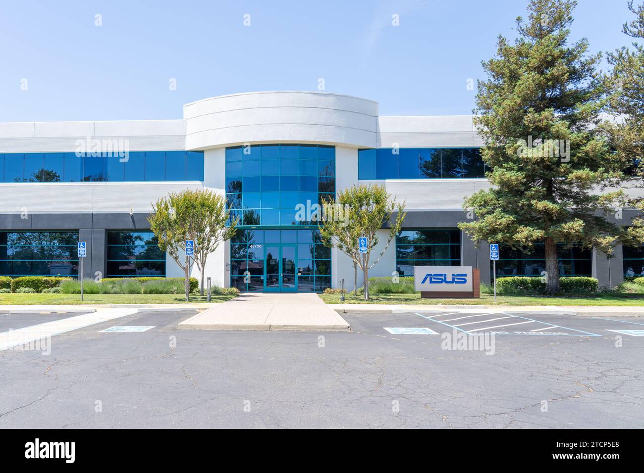 ASUS's US Headquarters in Silicon Valley, Fremont, CA, USA Stock Photo ...
