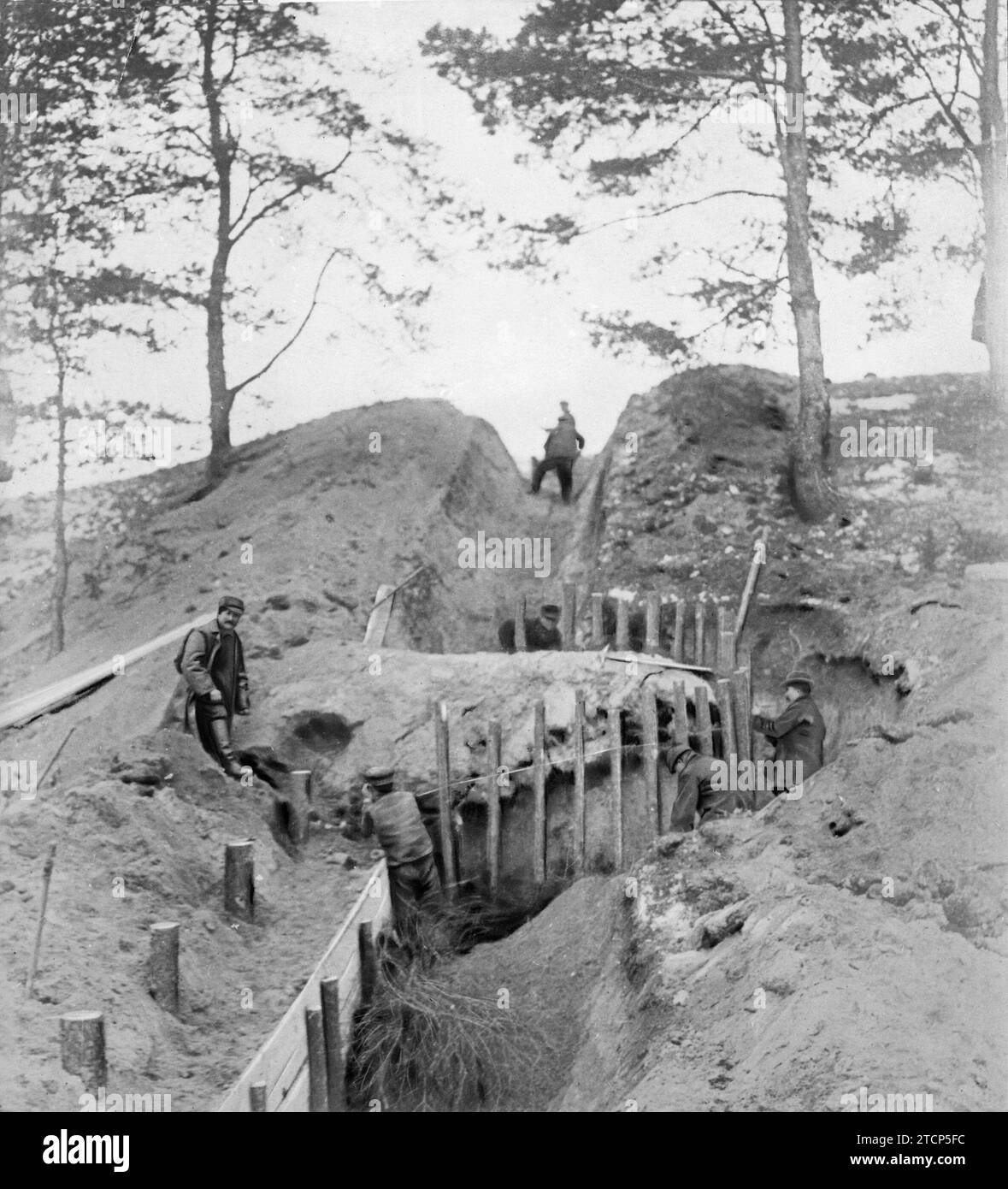 02/29/1916. On Conquered Ground. German Soldiers Building a Line of ...