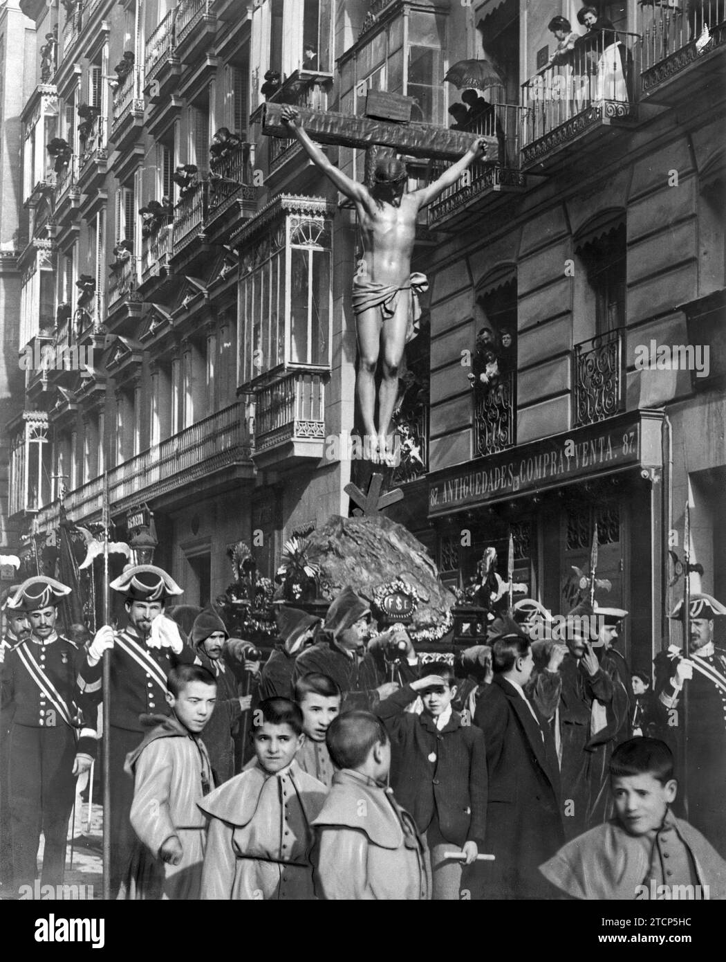 Madrid, 04/14/1911. Good Friday procession in Madrid. The venerated ...
