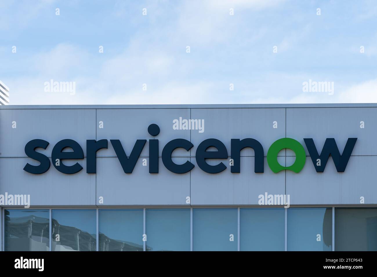 Servicenow logo hi-res stock photography and images - Alamy