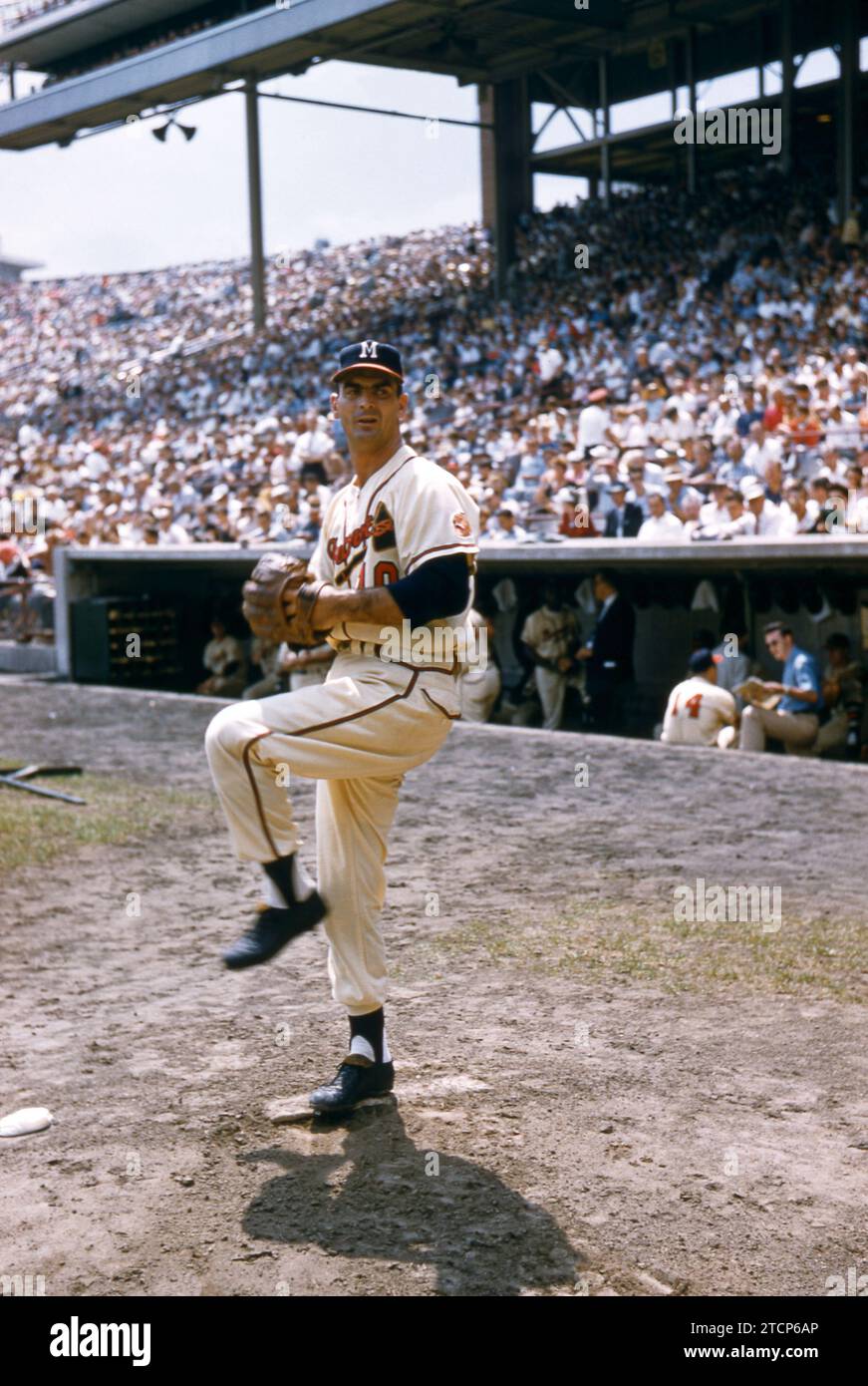 MILWAUKEE, WI - 1956: Pitcher Bob Buhl #10 of the Milwaukee Braves ...
