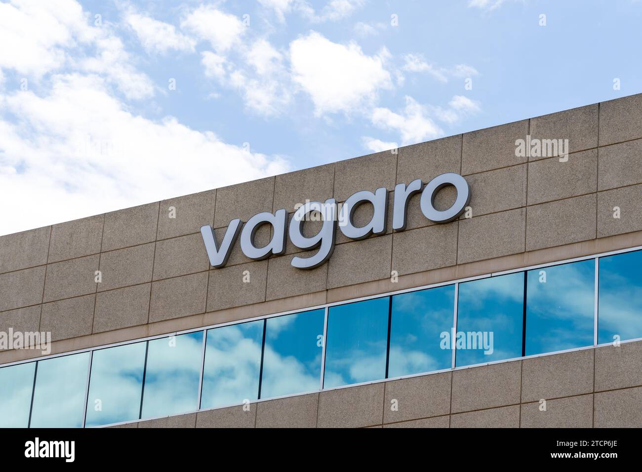 Acceptance building hi-res stock photography and images - Alamy