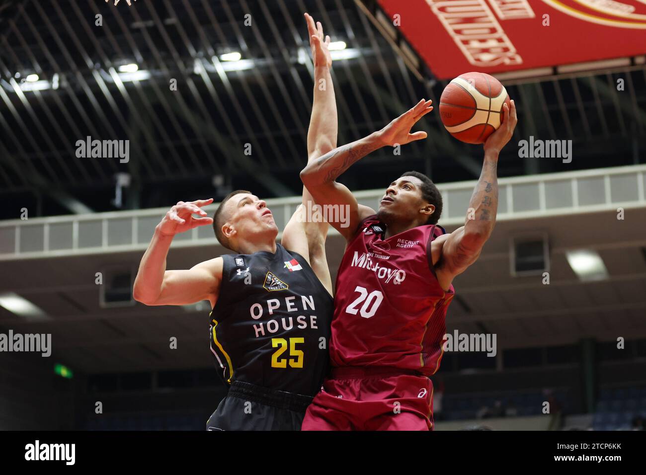 Kanagawa, Japan. 13th Dec, 2023. (L to R) KaleB Tarczewski (Crane ...
