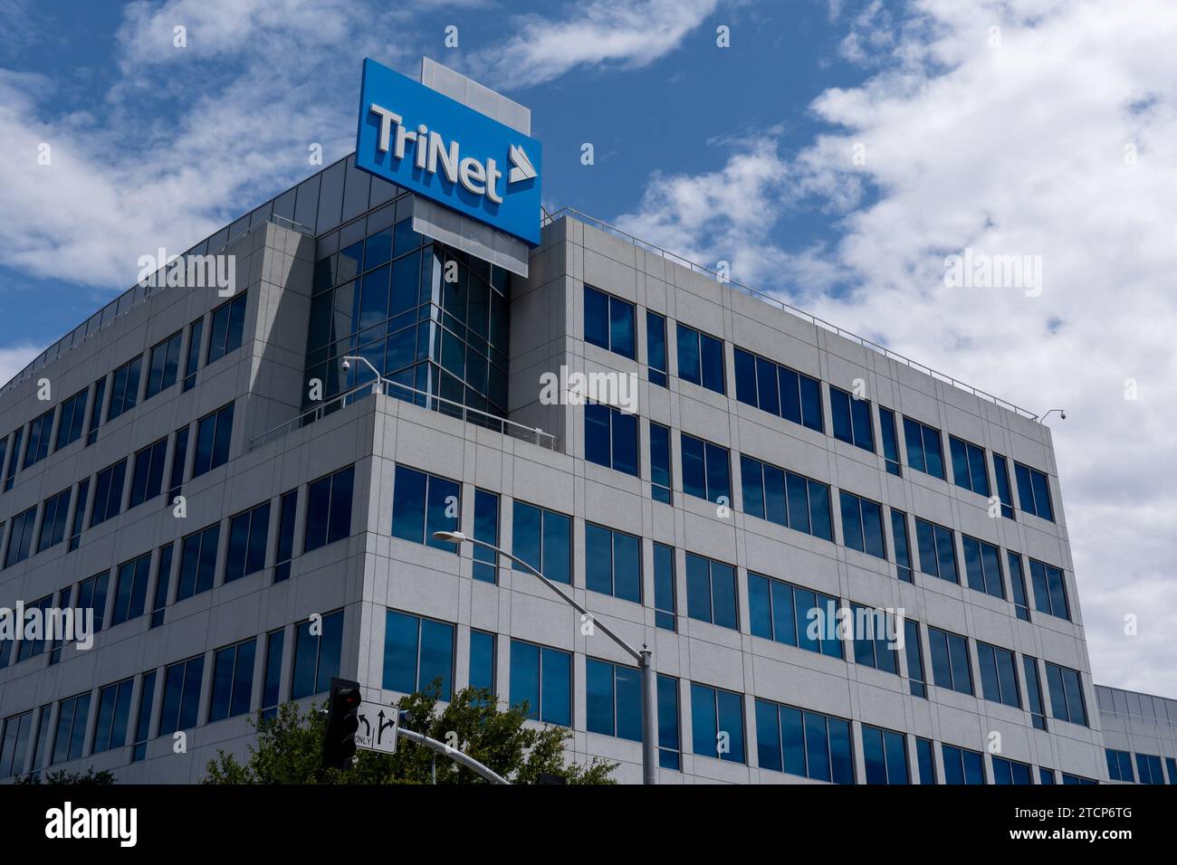 Trinet logo hi-res stock photography and images - Alamy