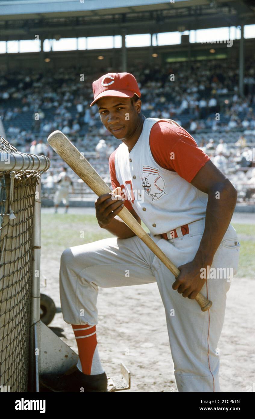MILWAUKEE, WI - AUGUST, 1956: Frank Robinson #20 of the Cincinnati ...