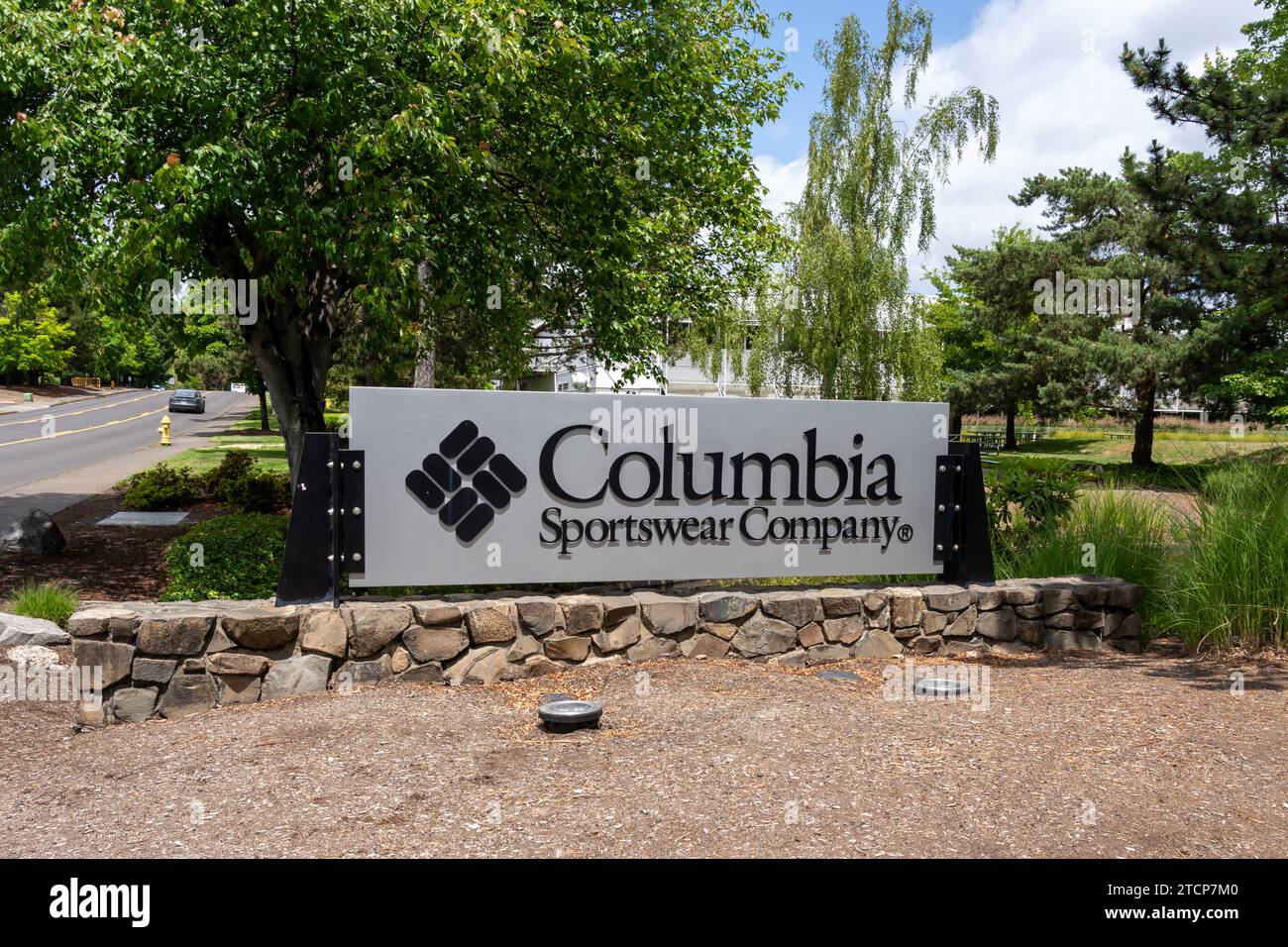 Columbia Sportswear ground sign at its headquarters in Portland, Oregon, USA Stock Photo - Alamy