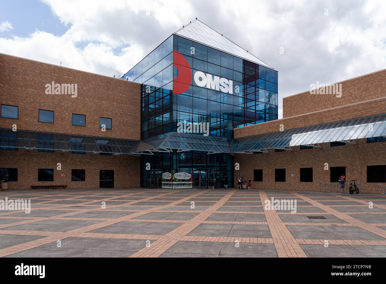 OMSI (The Oregon Museum of Science and Industry) in Portland, Oregon ...