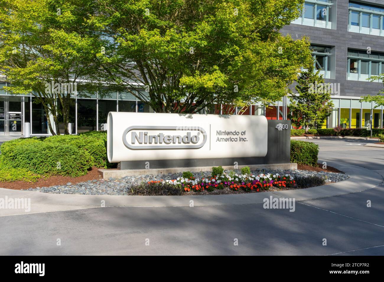 Nintendo logo hi-res stock photography and images - Alamy