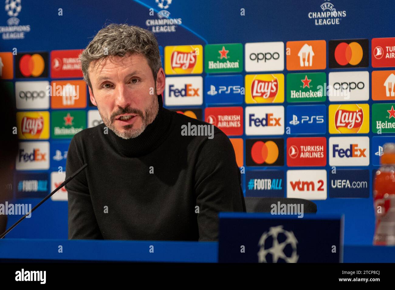 Antwerp, Belgium. 14th Dec, 2023. Antwerp Coach Mark Van Bommel during ...