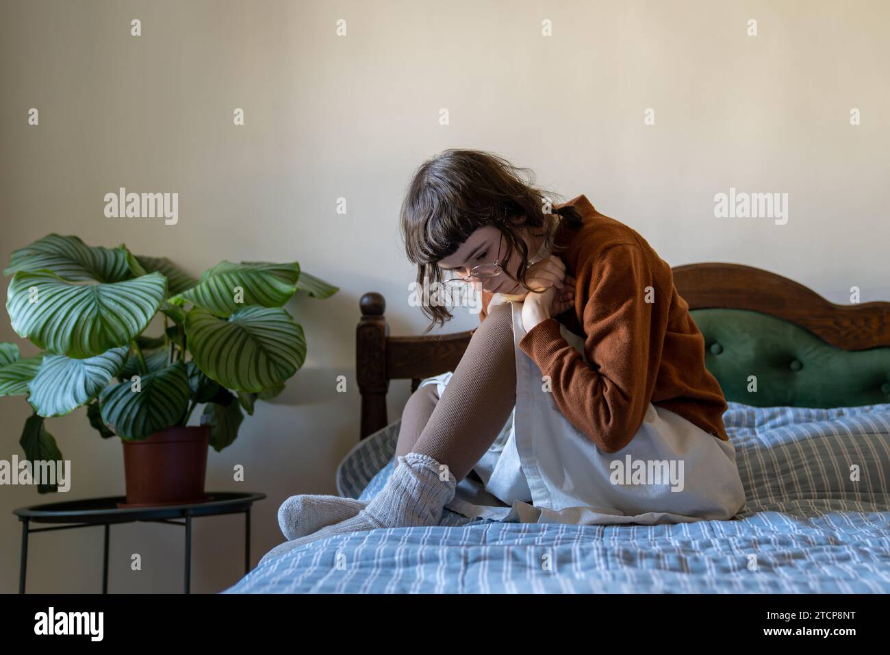 Feeling desperate frustrated confused depressed teenage girl sitting in ...