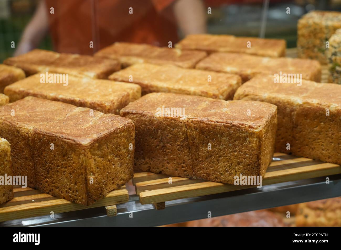 Bread counter sliced hi-res stock photography and images - Alamy