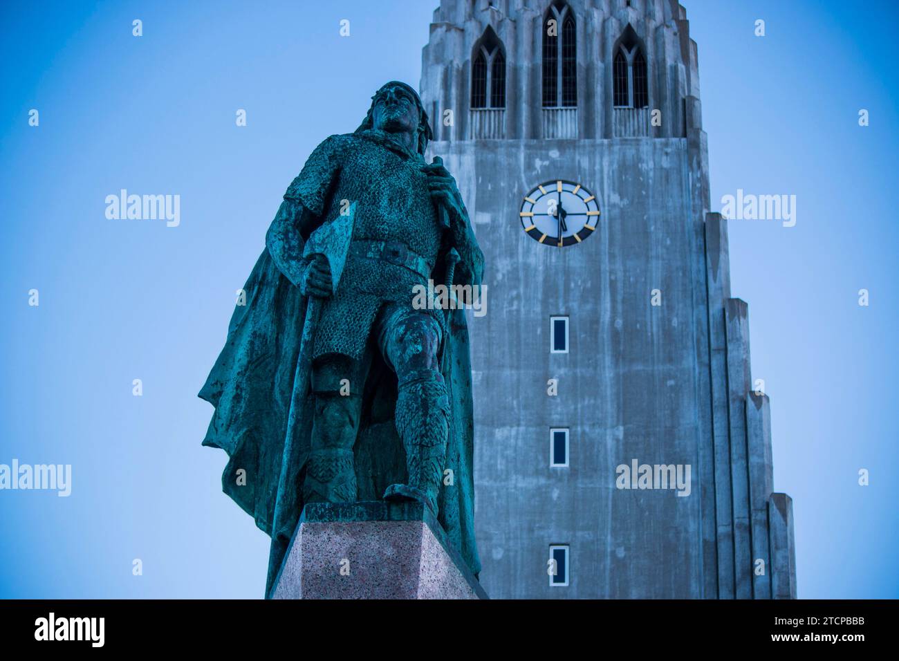Monument leif erikson hi-res stock photography and images - Alamy