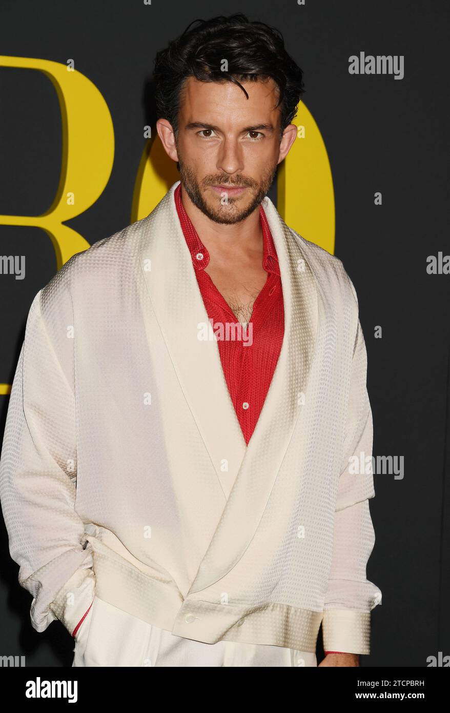 LOS ANGELES, CALIFORNIA - DECEMBER 12: Jonathan Bailey attends Netflix ...