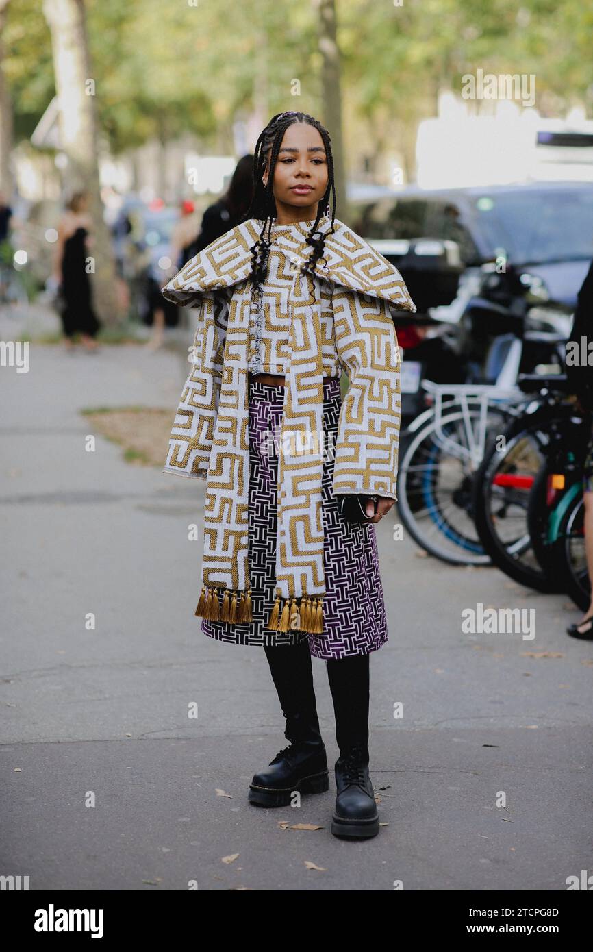 Paris, France. 02nd Oct, 2023. Street style, Sarah Monteil arriving at ...