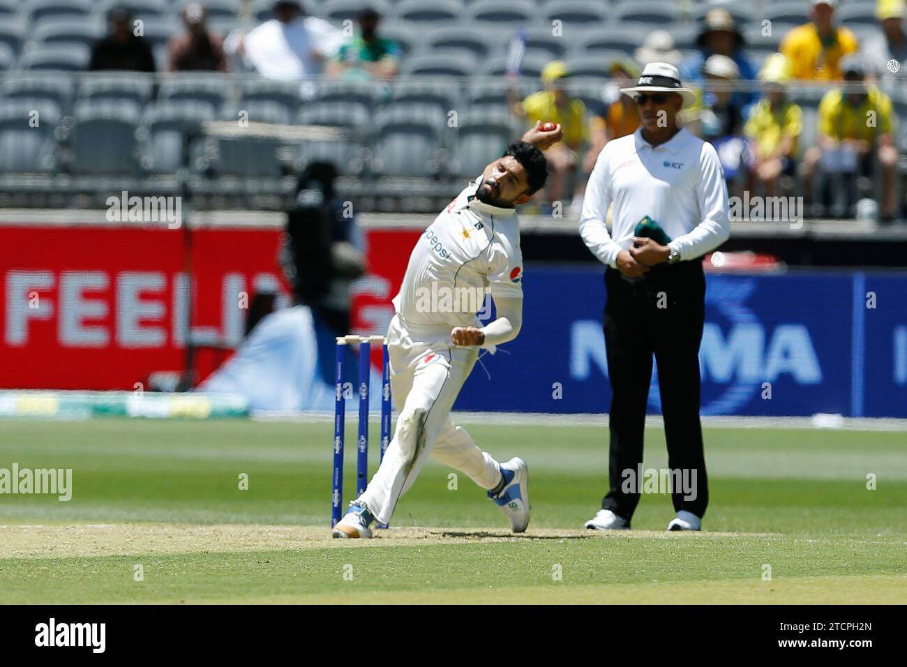 Perth Stadium, Perth, Australia. 14th Dec, 2023. International Test ...