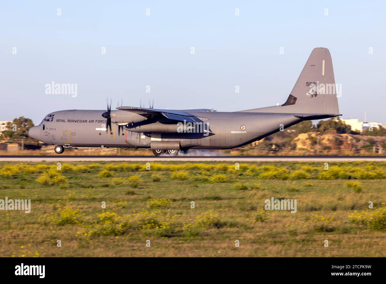 Norwegian Air Force Lockheed Martin C-130J-30 (Reg: 5699) landing for a ...