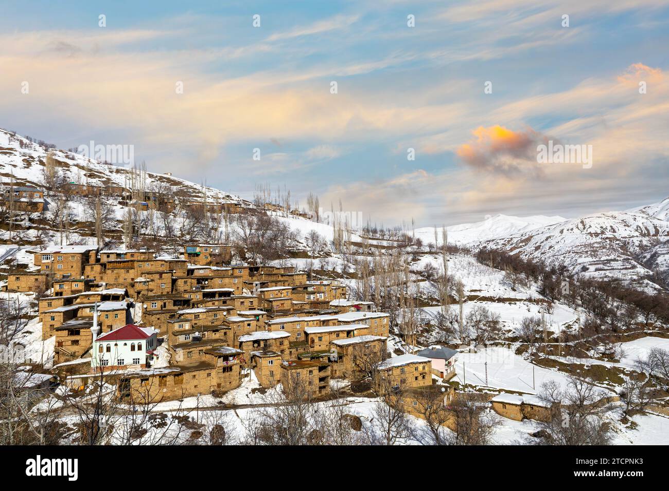 Historical Hizan Houses and natural scenery, Bitlis Stock Photo - Alamy