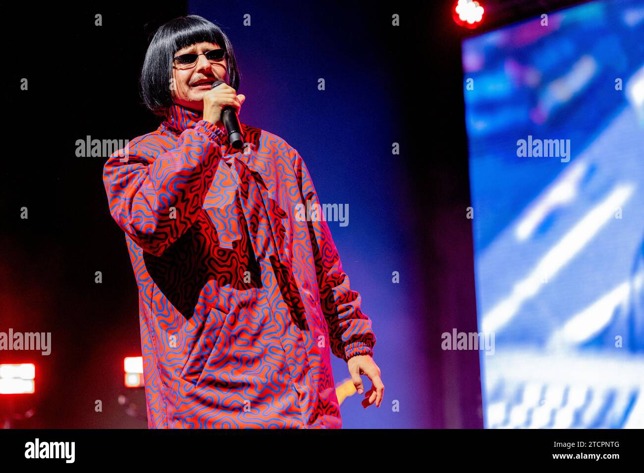 Oliver tree esibizione hi-res stock photography and images - Alamy