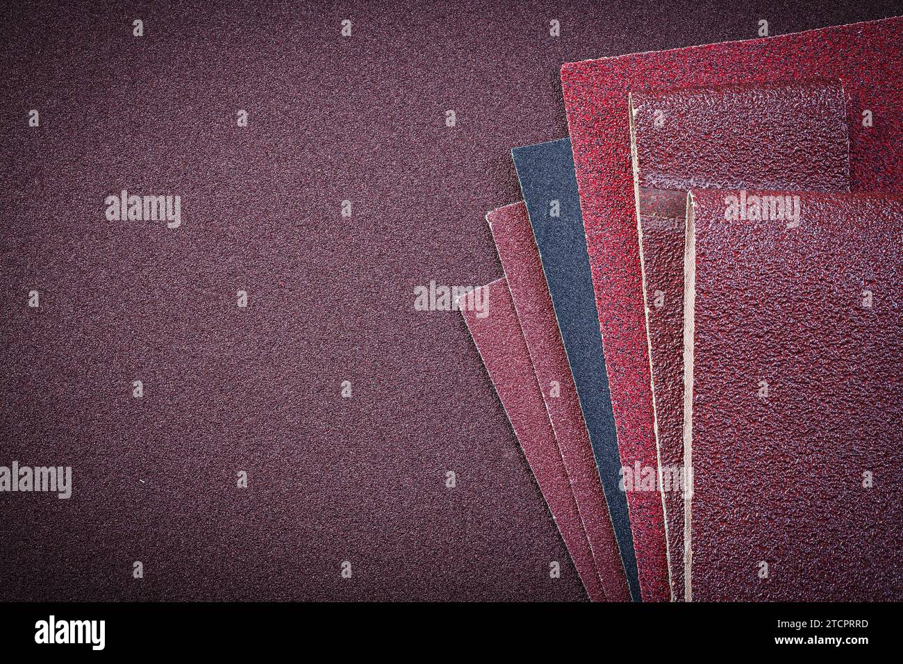 Pile of sandpaper on polishing sheet Stock Photo - Alamy