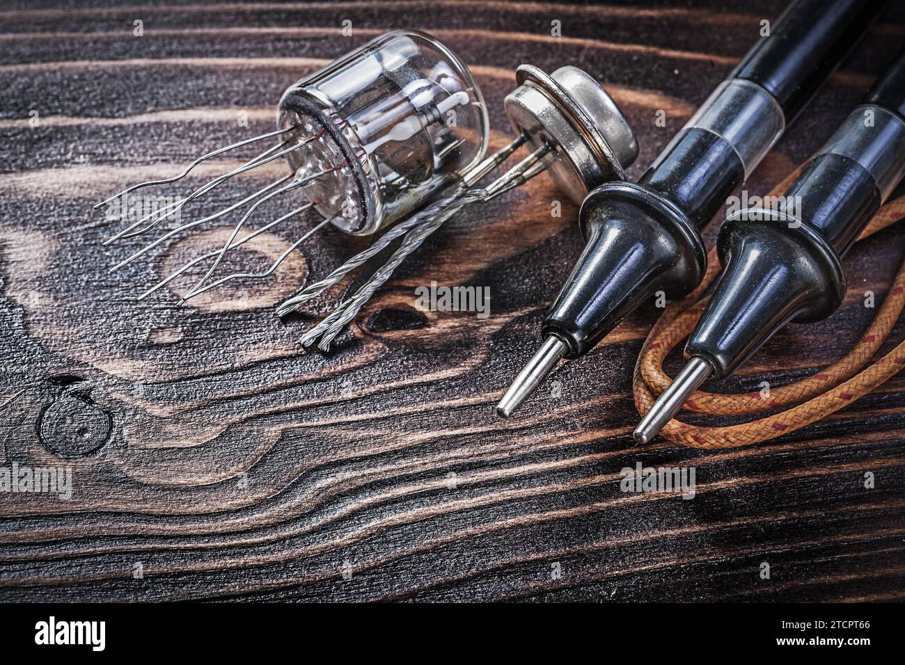 Electrical wire wire antique hi-res stock photography and images - Alamy