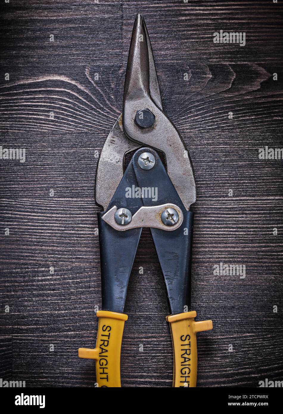 Tin snips hi-res stock photography and images - Alamy